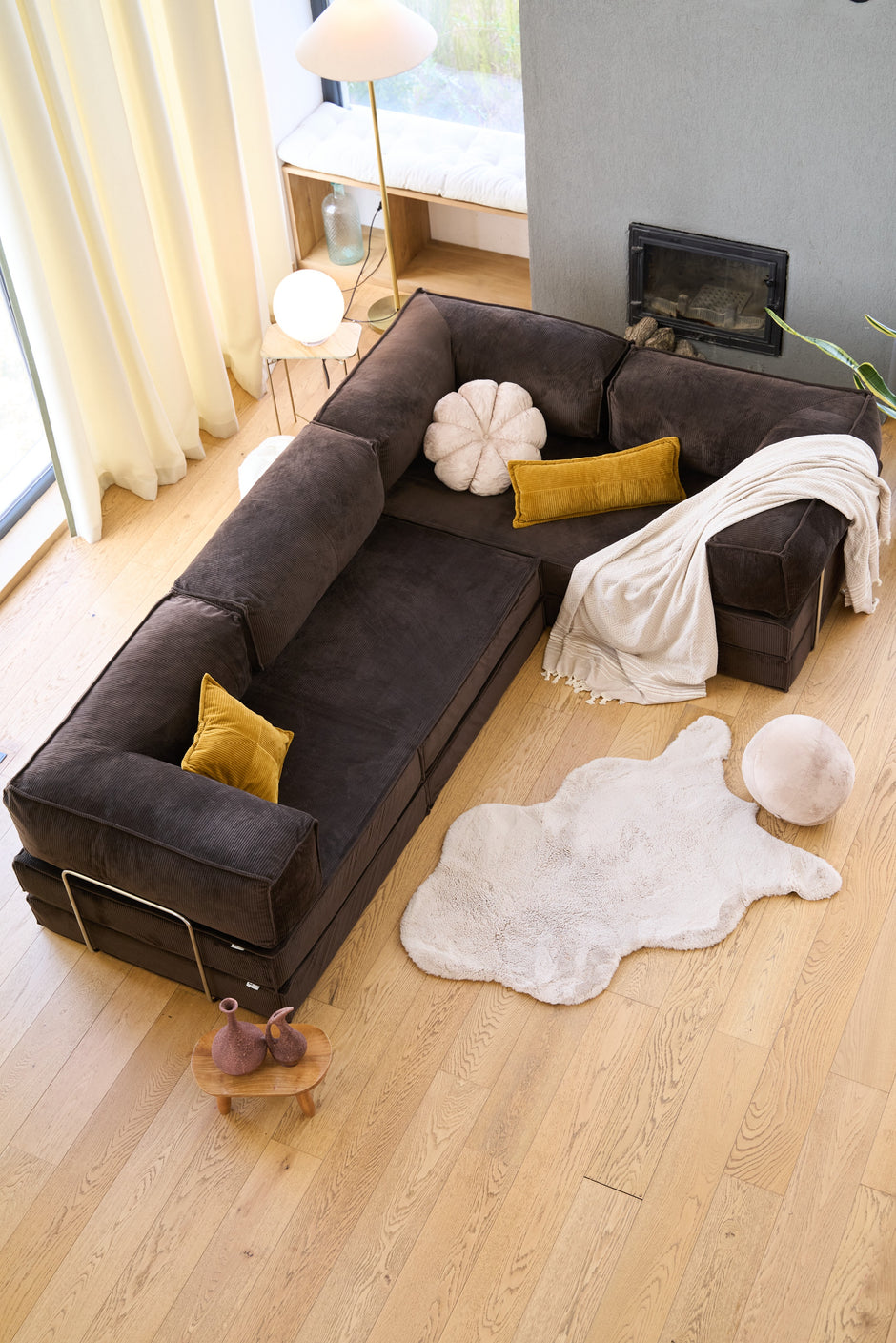 Venom Sofa – Good Night Home