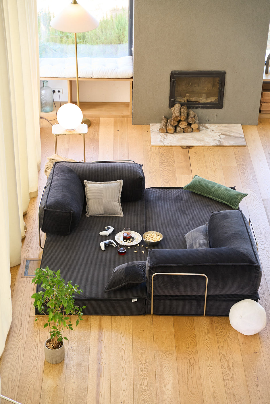 Venom Sofa – Good Night Home